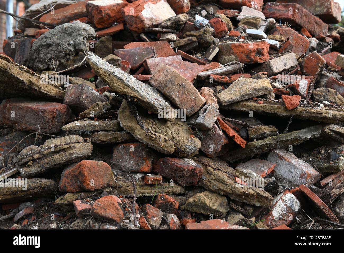 pile of building rubble Stock Photo - Alamy