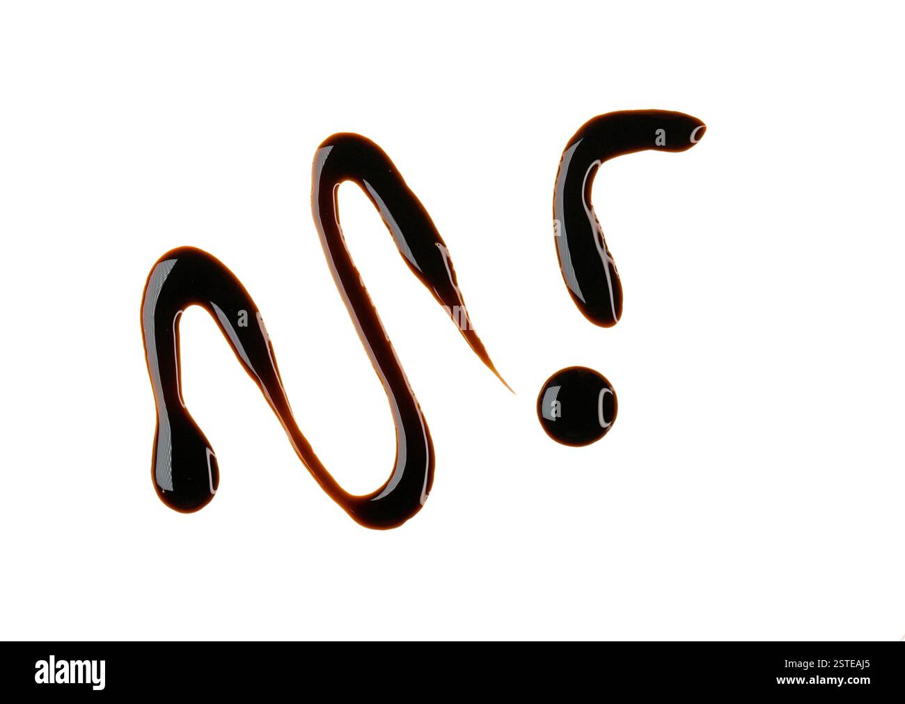 Line and drop of brown sauce, syrup isolated on white, clipping path ...