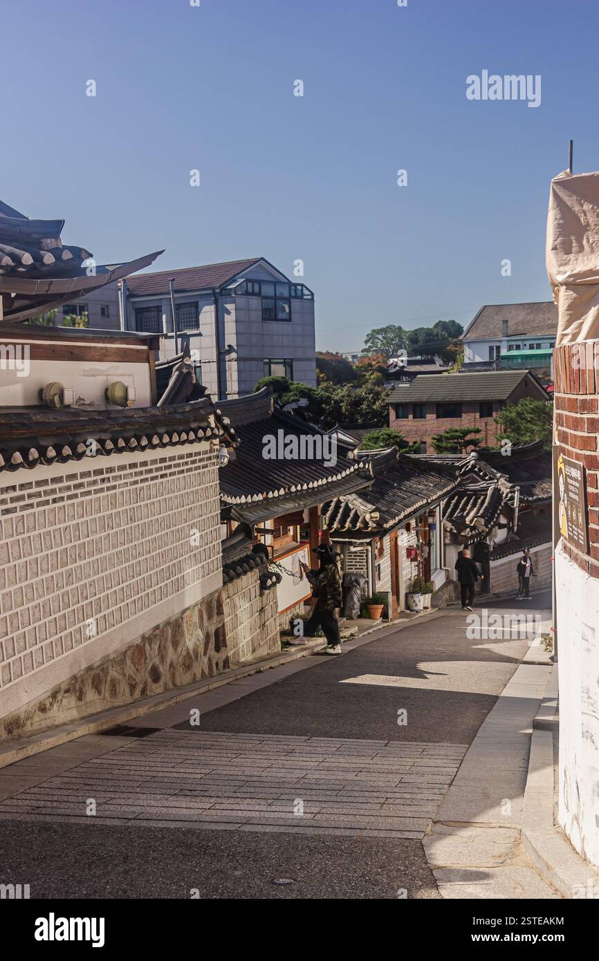Traditional korean house hanok hi-res stock photography and images - Alamy