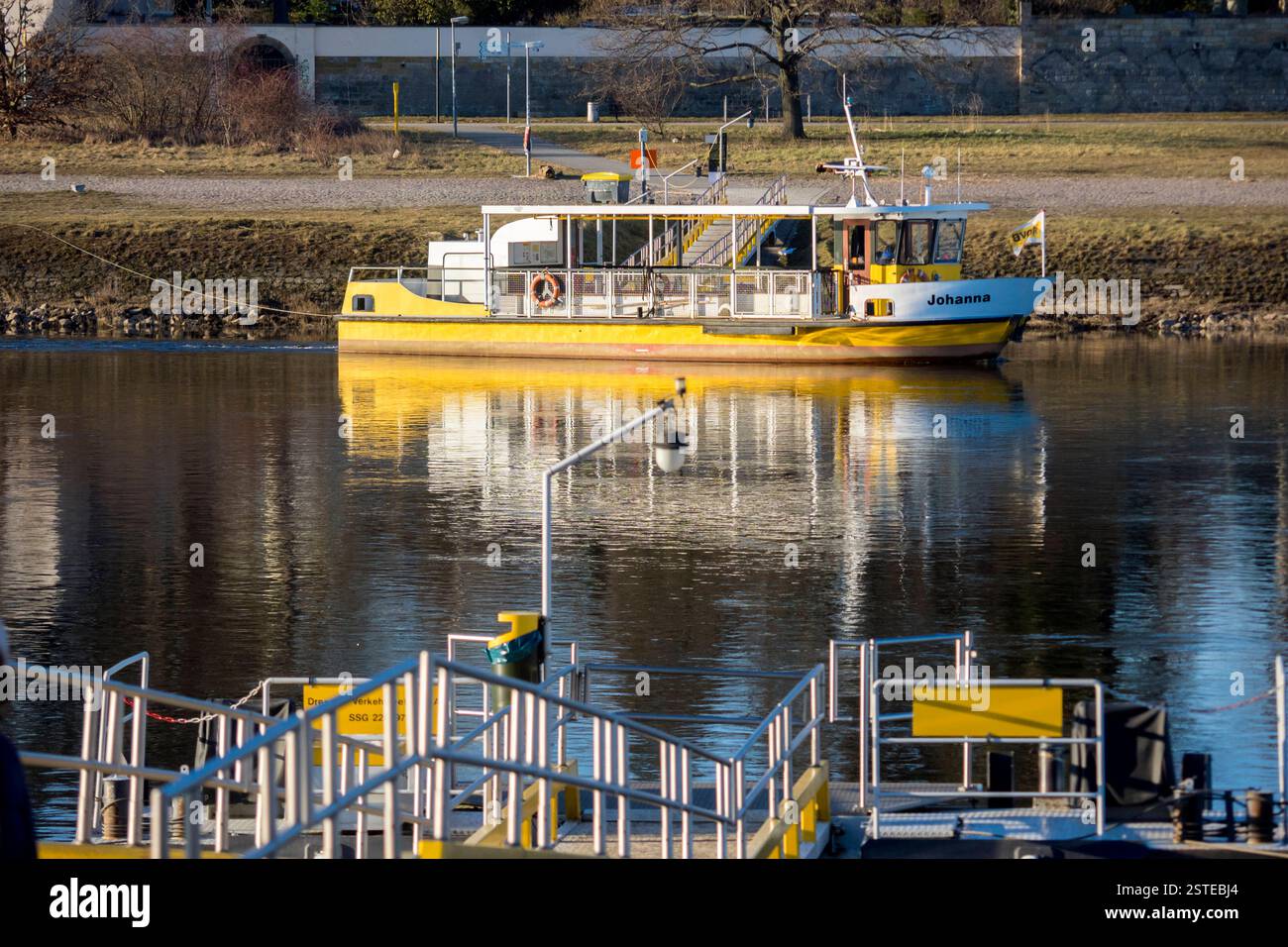 18.02.2025 Die historische Johannstädter Fähre wird es wohl bald nich ...
