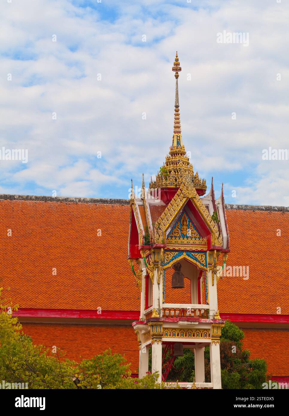 Beautiful bell tower on the territory of a Buddhist temple. Thailand ...