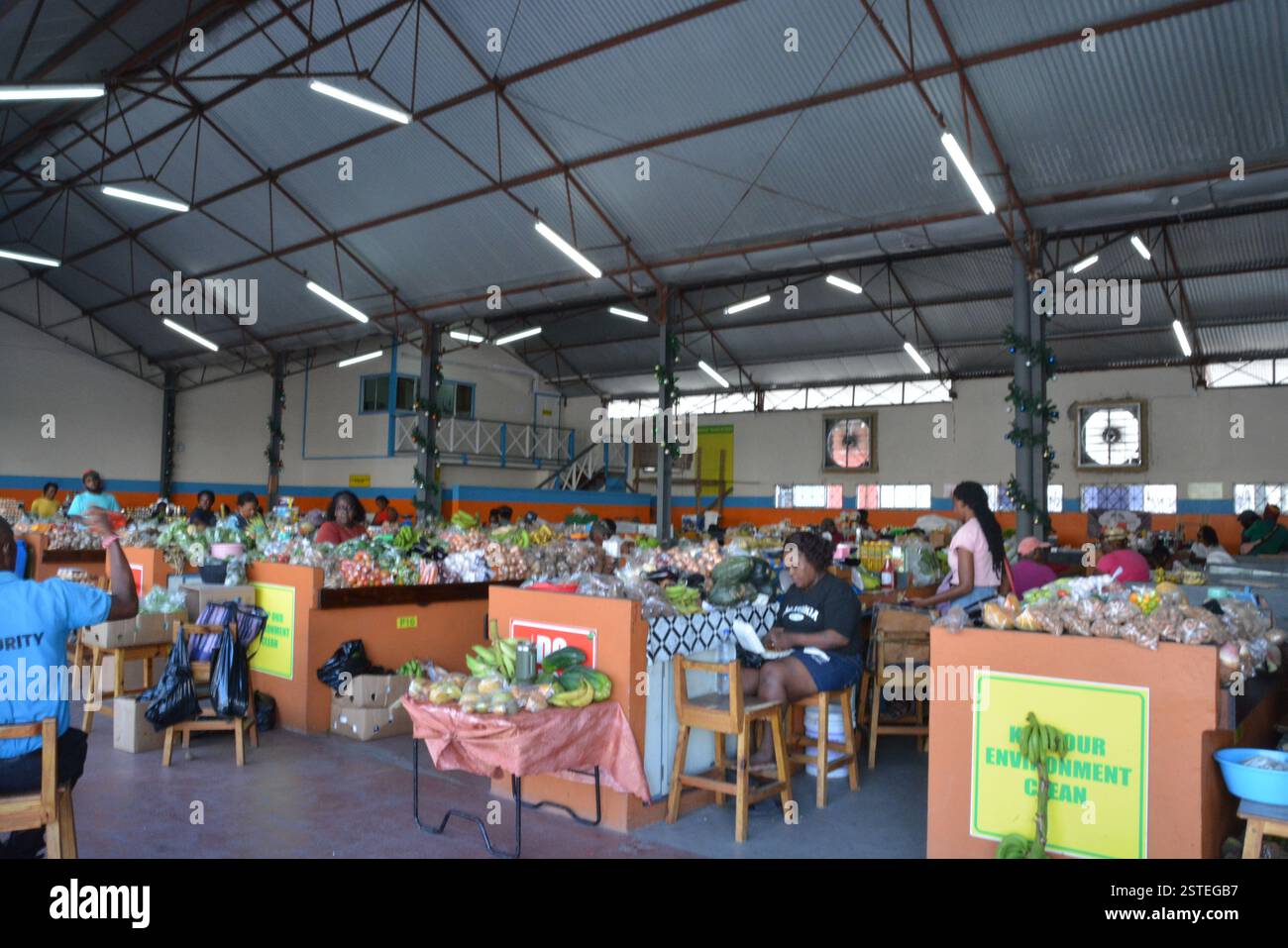 St vincent kingstown fresh market hi-res stock photography and images ...