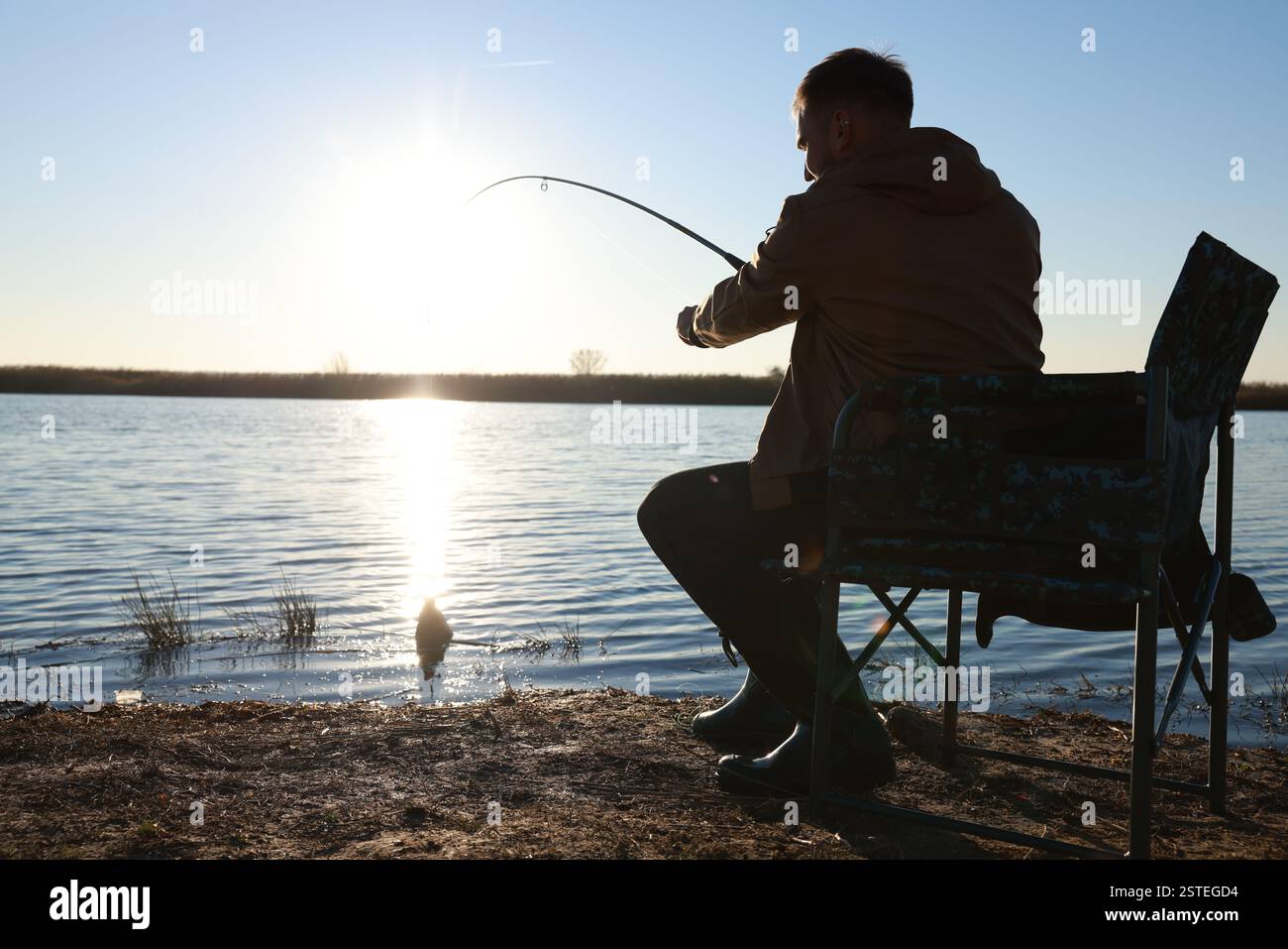 Fisherman and catching fish hi-res stock photography and images - Alamy