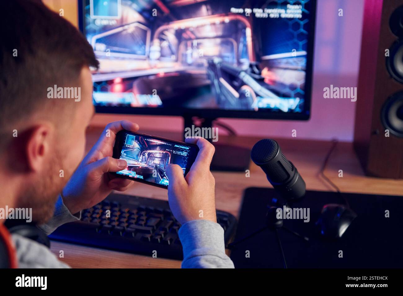 Game streamer using pc hi-res stock photography and images - Alamy
