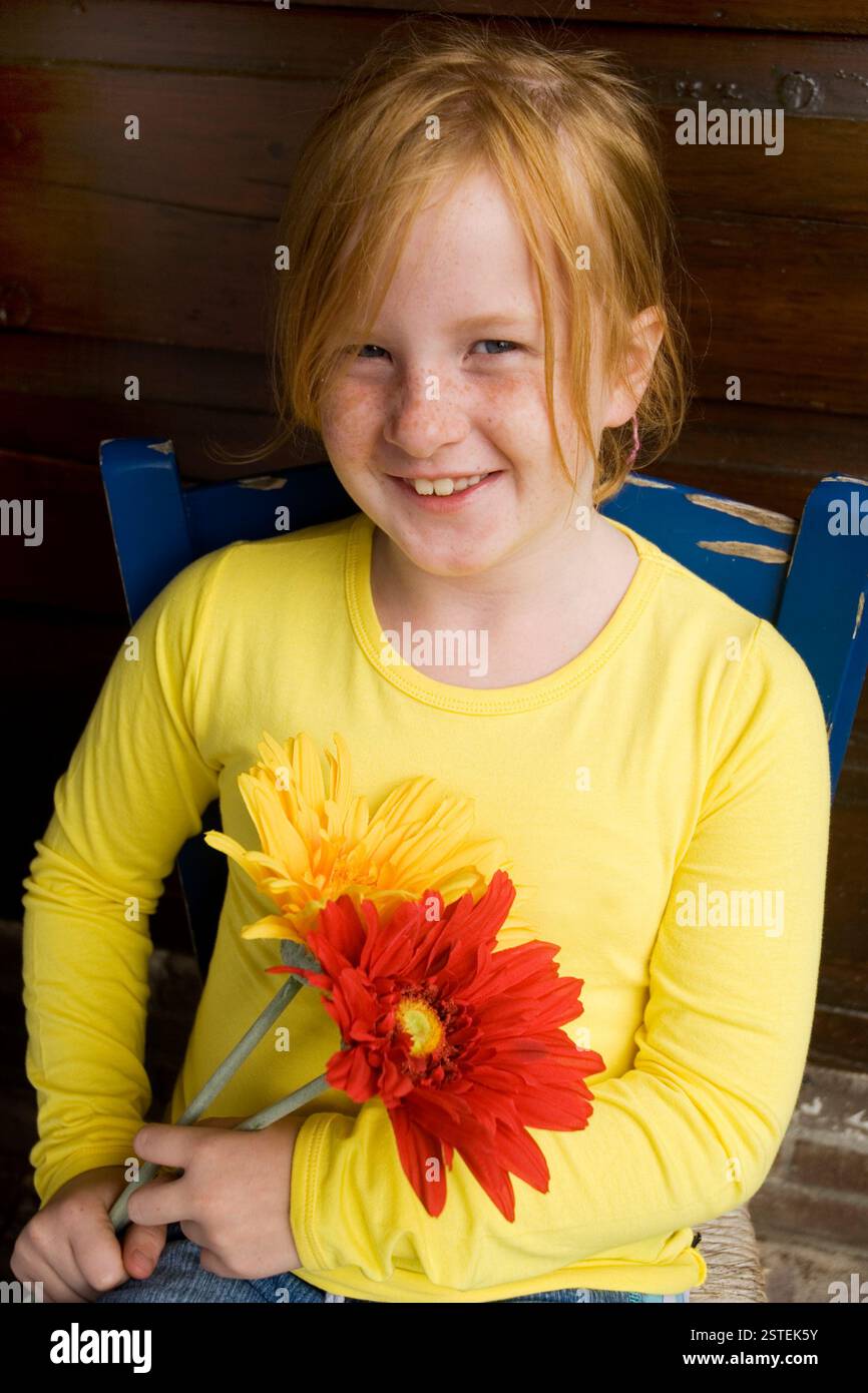 Joyful girl hi-res stock photography and images - Alamy