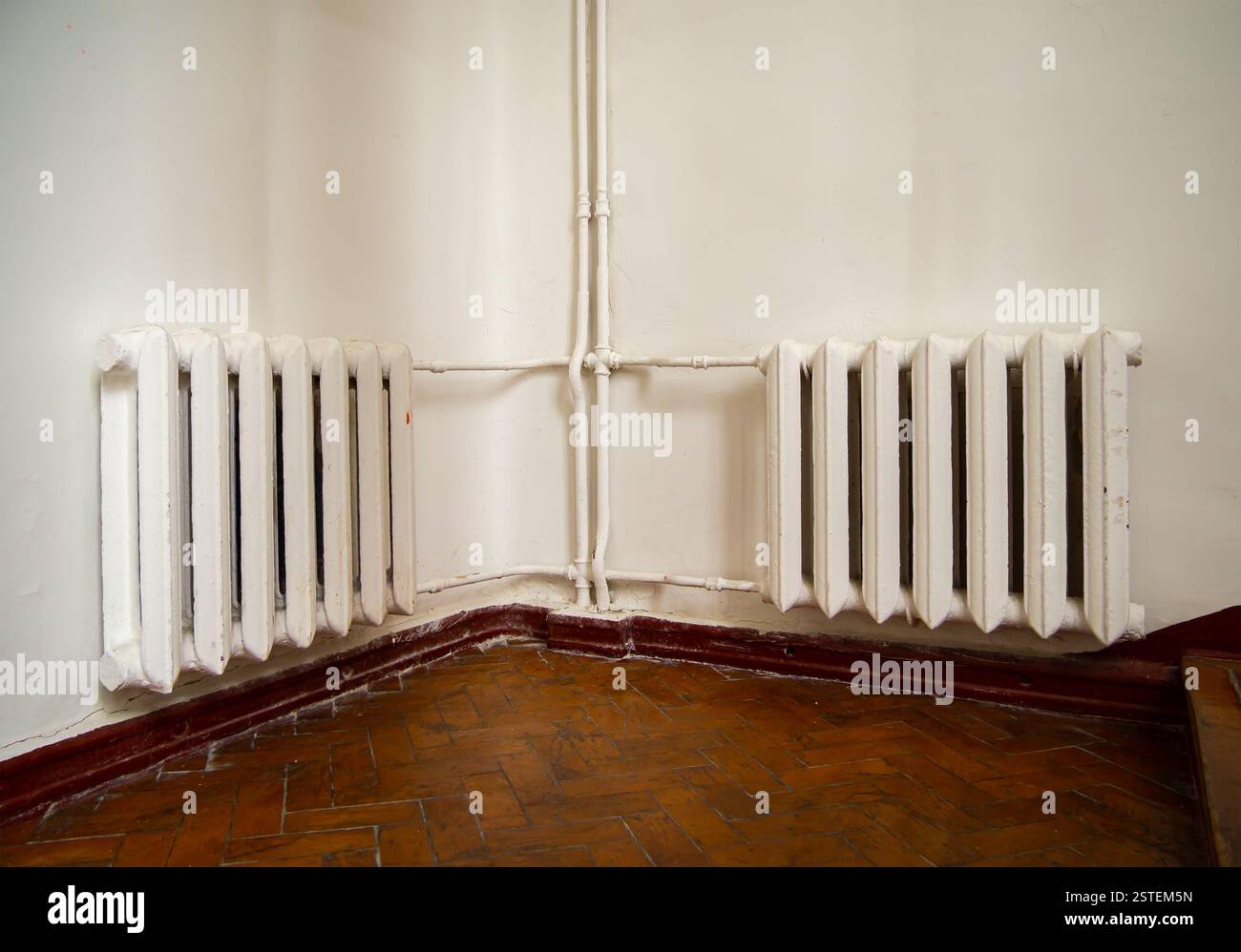 Cast iron radiators hi-res stock photography and images - Alamy
