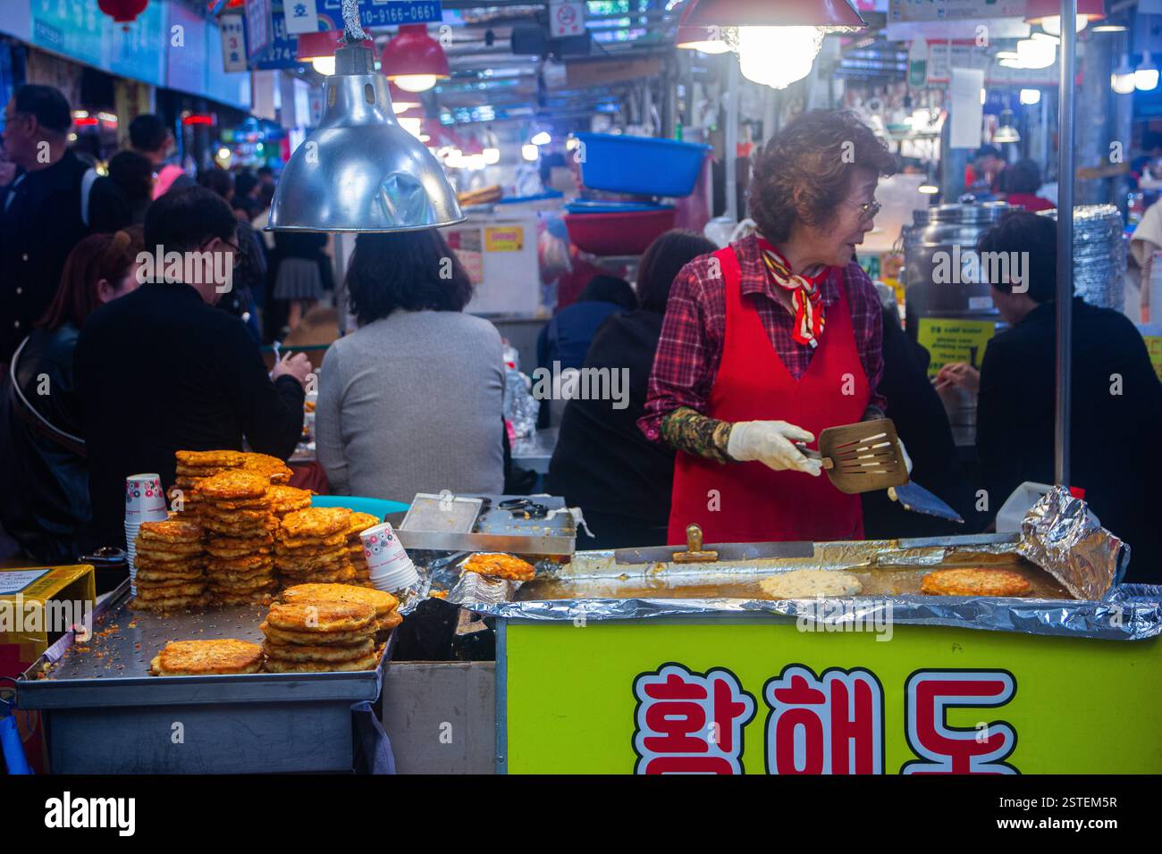 Seoul, South Korea - October 26, 2024: The woman making kalguksu, a ...