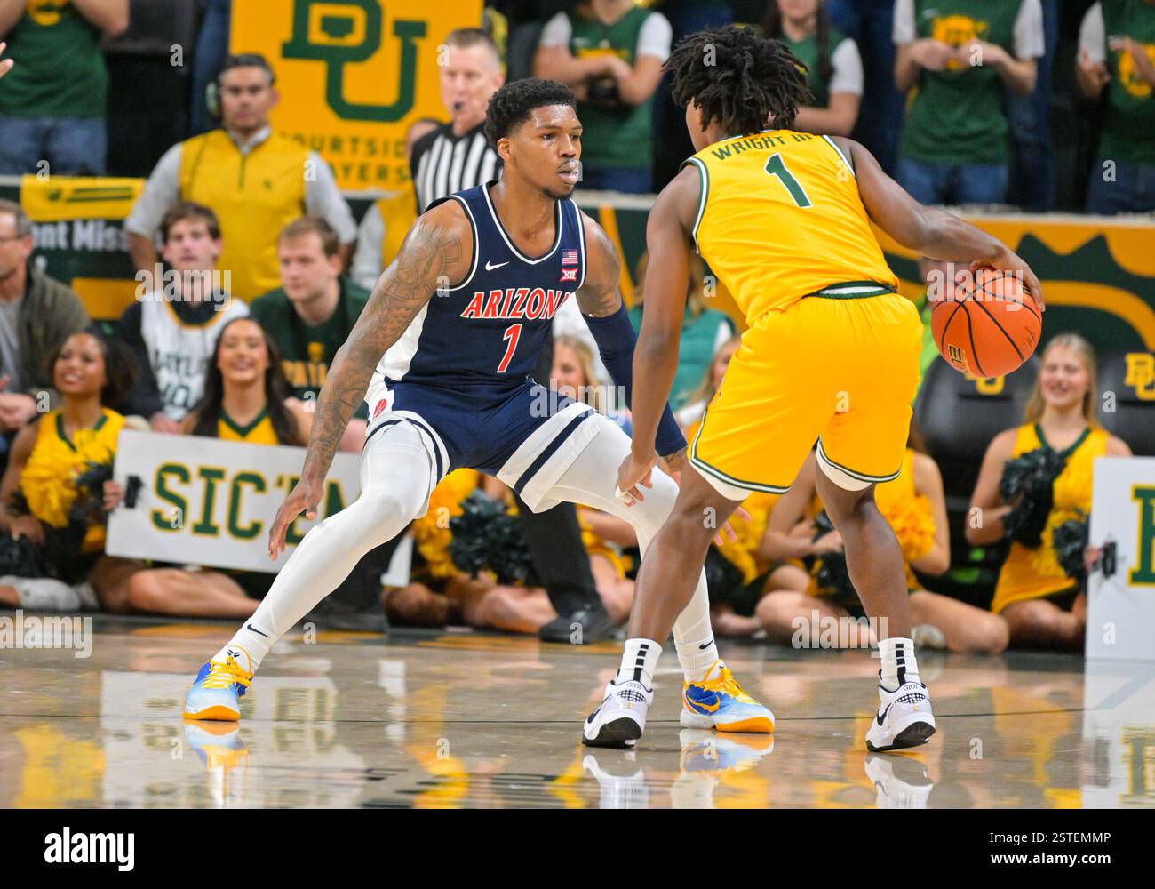 Waco, Texas, USA. 17th Feb, 2025. Arizona Wildcats guard Caleb Love (1 ...