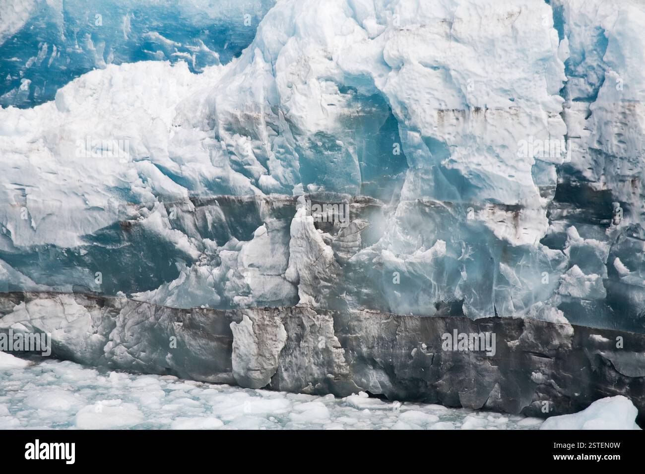 Massive glacier ice field hi-res stock photography and images - Alamy