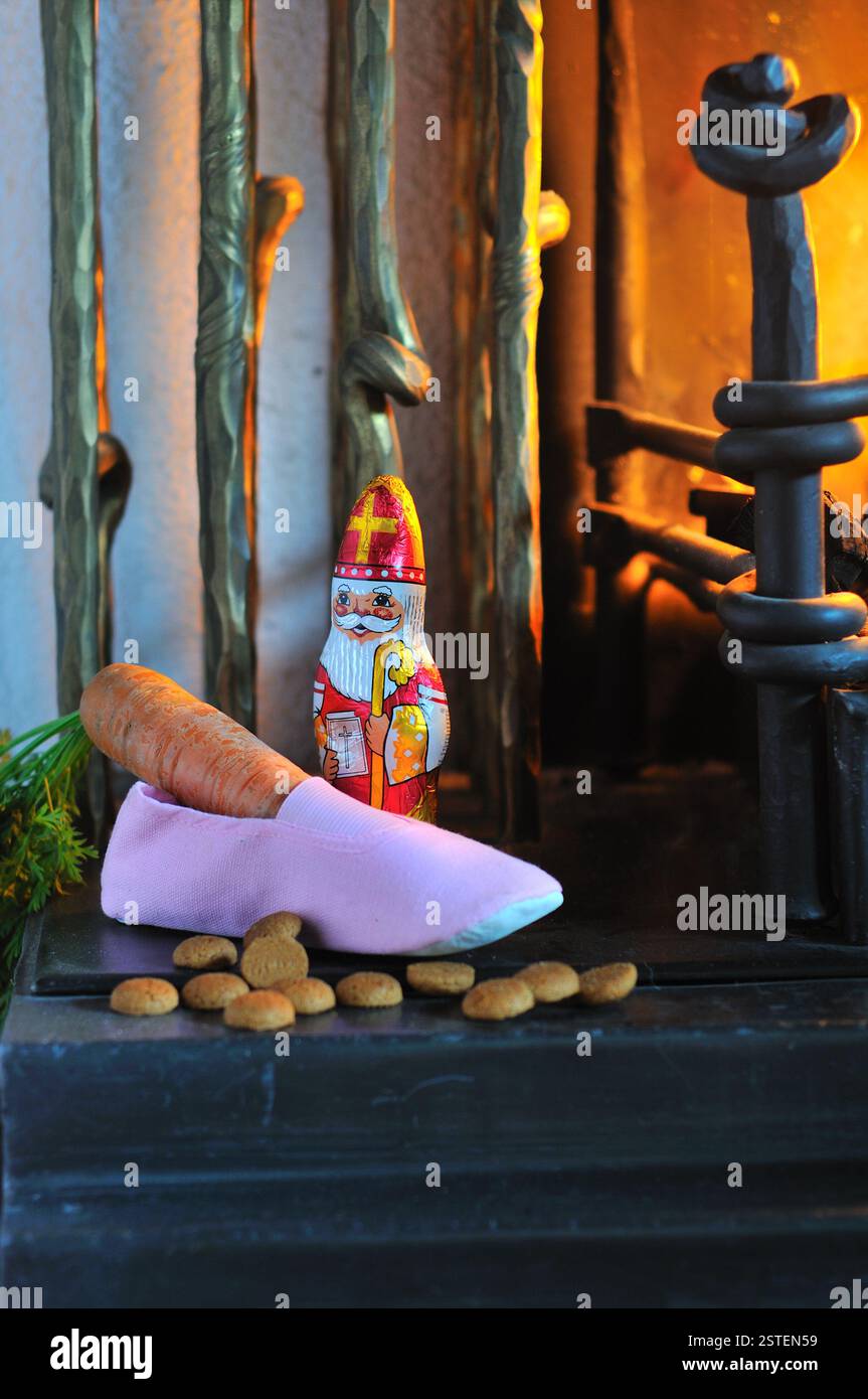 Sinterklaas shoe hi-res stock photography and images - Alamy