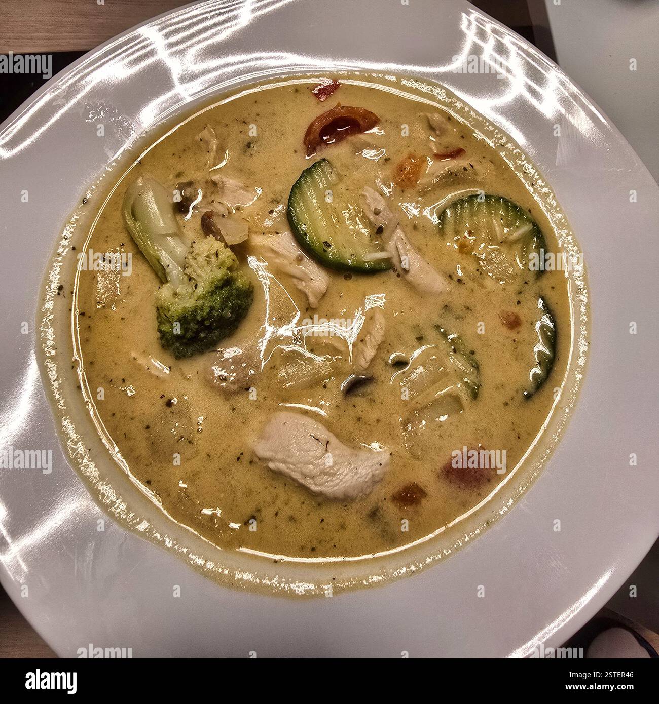 Delicious and Creamy Chicken curry Soup made with Fresh Broccoli and ...
