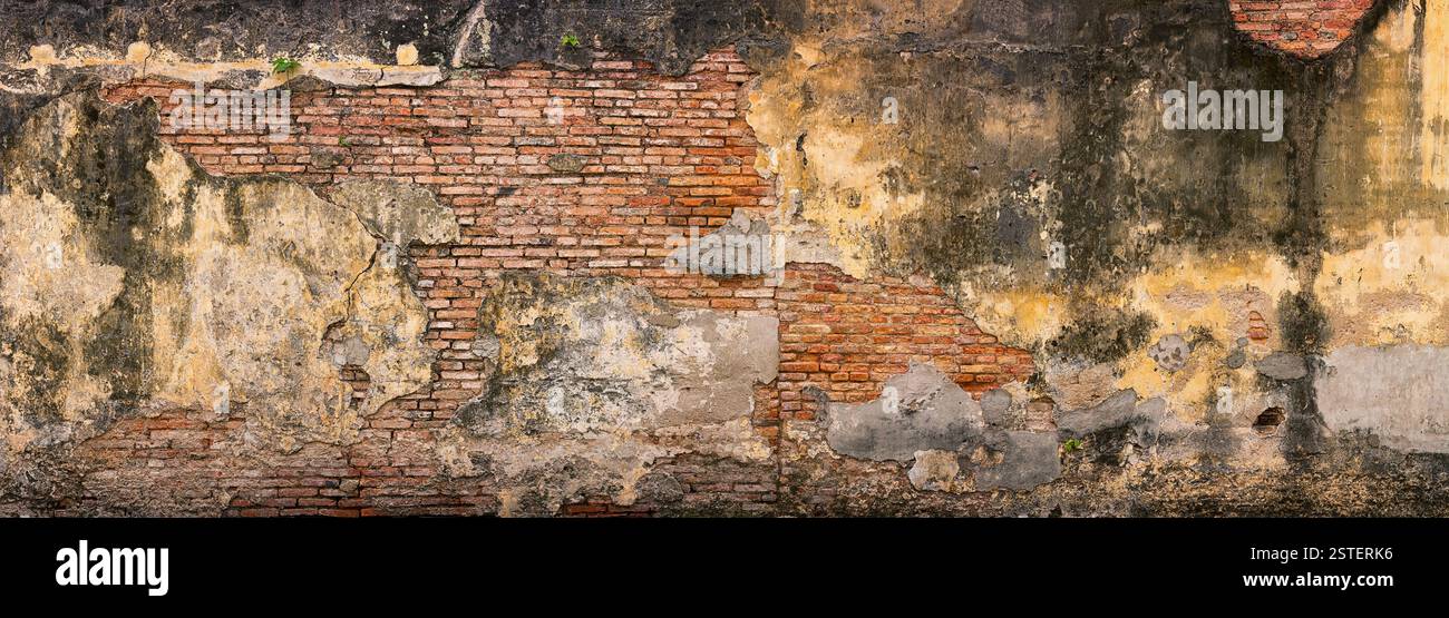Crumbling stucco hi-res stock photography and images - Alamy