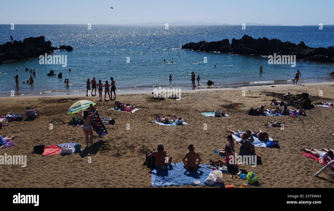 Playa Chica beach, Puerto del Carmen, Lanzarote, Spain Stock Photo - Alamy