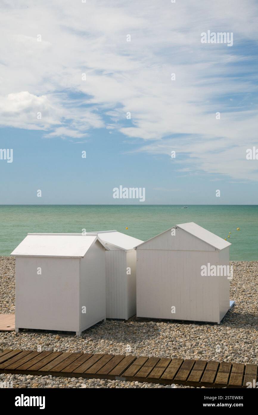 White beach cabins Stock Photo - Alamy