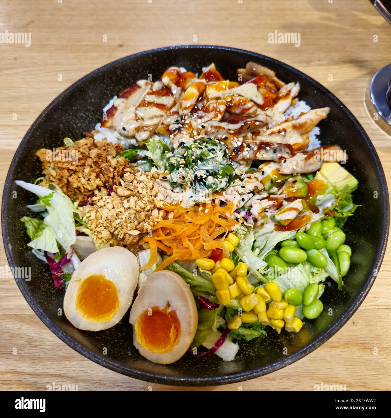 Asian fusion bowl hi-res stock photography and images - Alamy