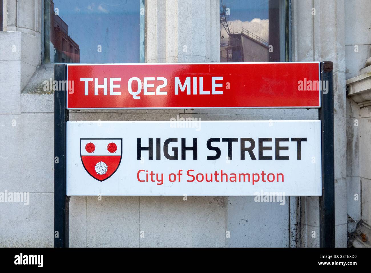 High Street Sign In The City Of Southampton, With The QE2 Mile ...