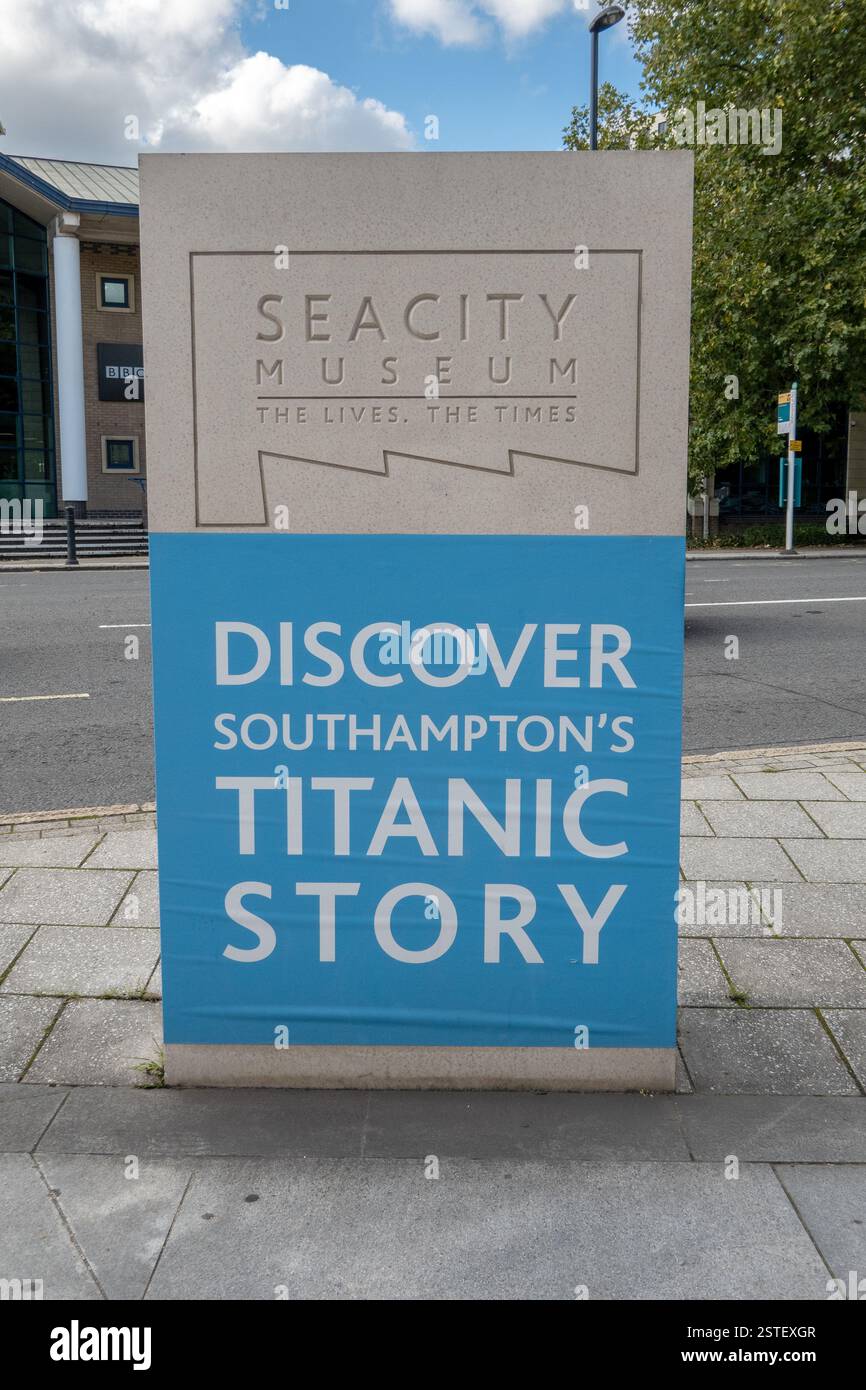 Discover southamptons titanic story hi-res stock photography and images ...