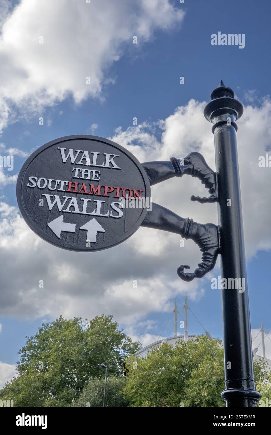 Walk The Southampton Walls Tourist Sign Southampton England, Novell ...