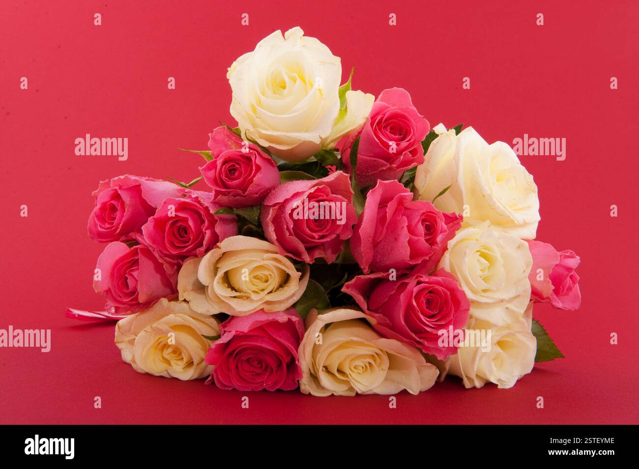 Colorful bouquet mixed roses hi-res stock photography and images - Alamy
