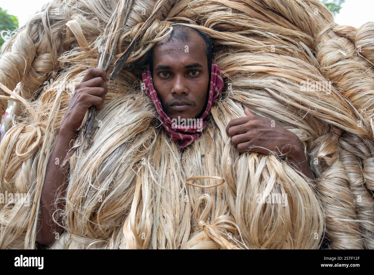 Jute bundles hi-res stock photography and images - Alamy