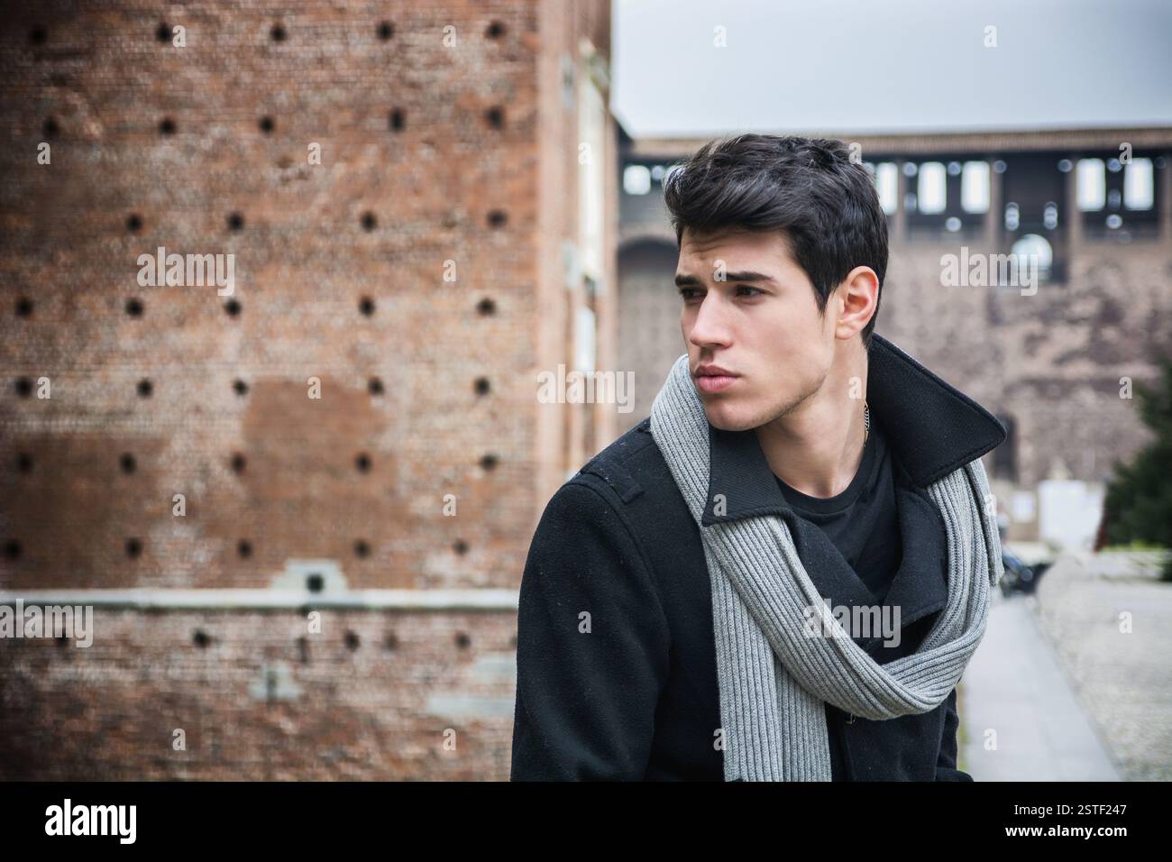 Young adult left man hi-res stock photography and images - Alamy