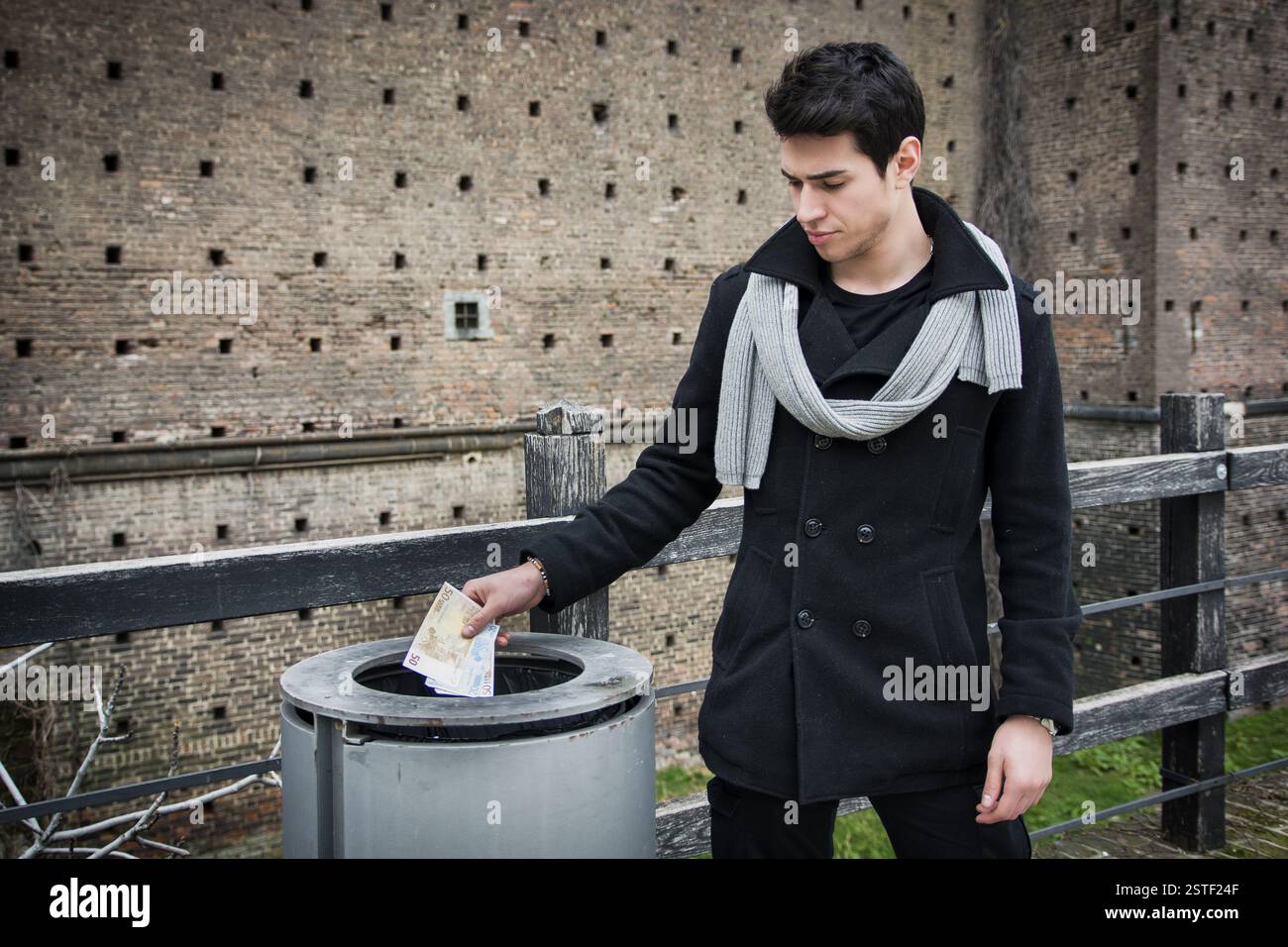 Trash fashion hi-res stock photography and images - Alamy