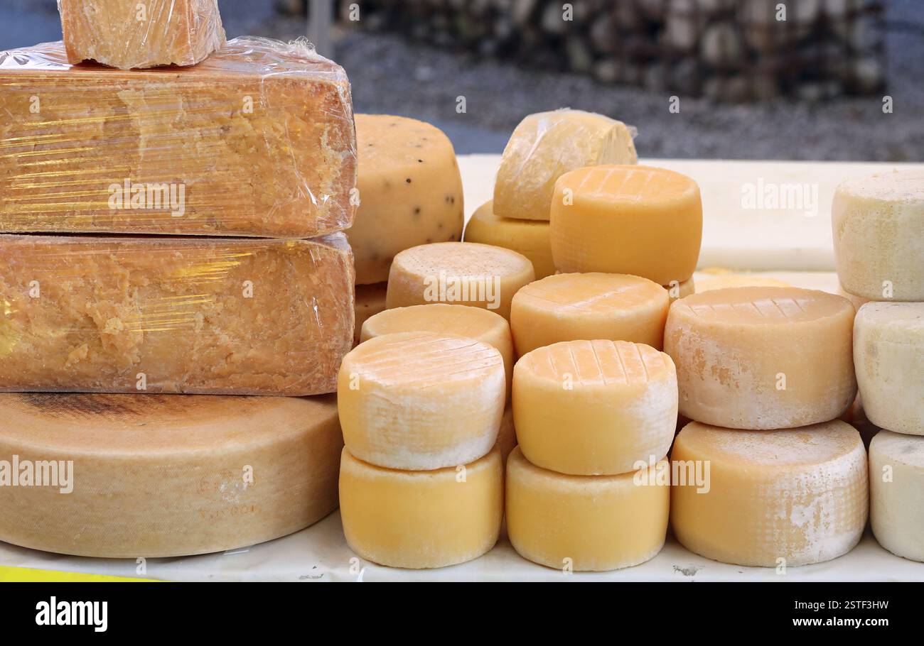 Round cheeses forms hi-res stock photography and images - Alamy