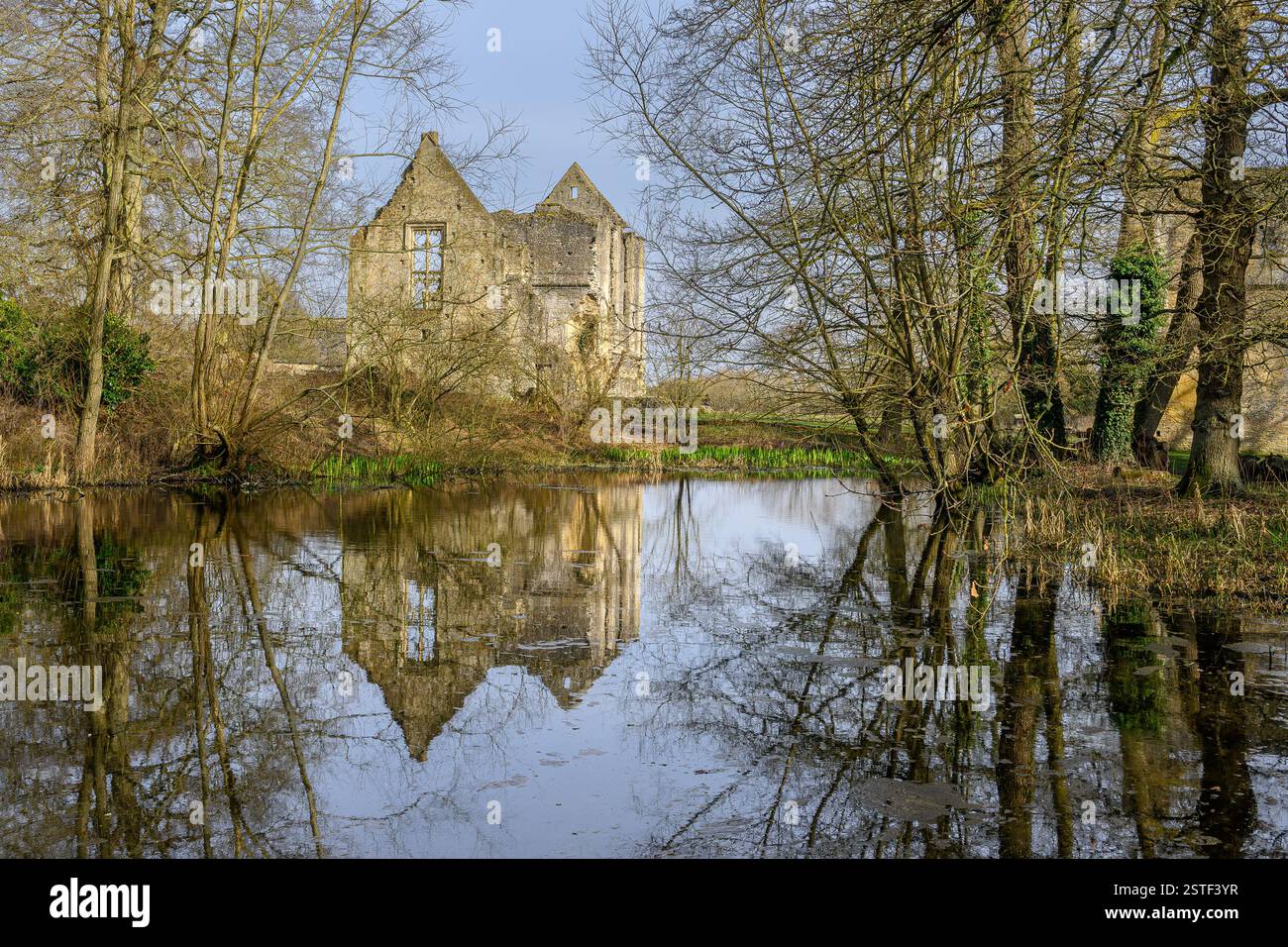 Minster Lovell Hall, Oxfordshire,England Stock Photo - Alamy