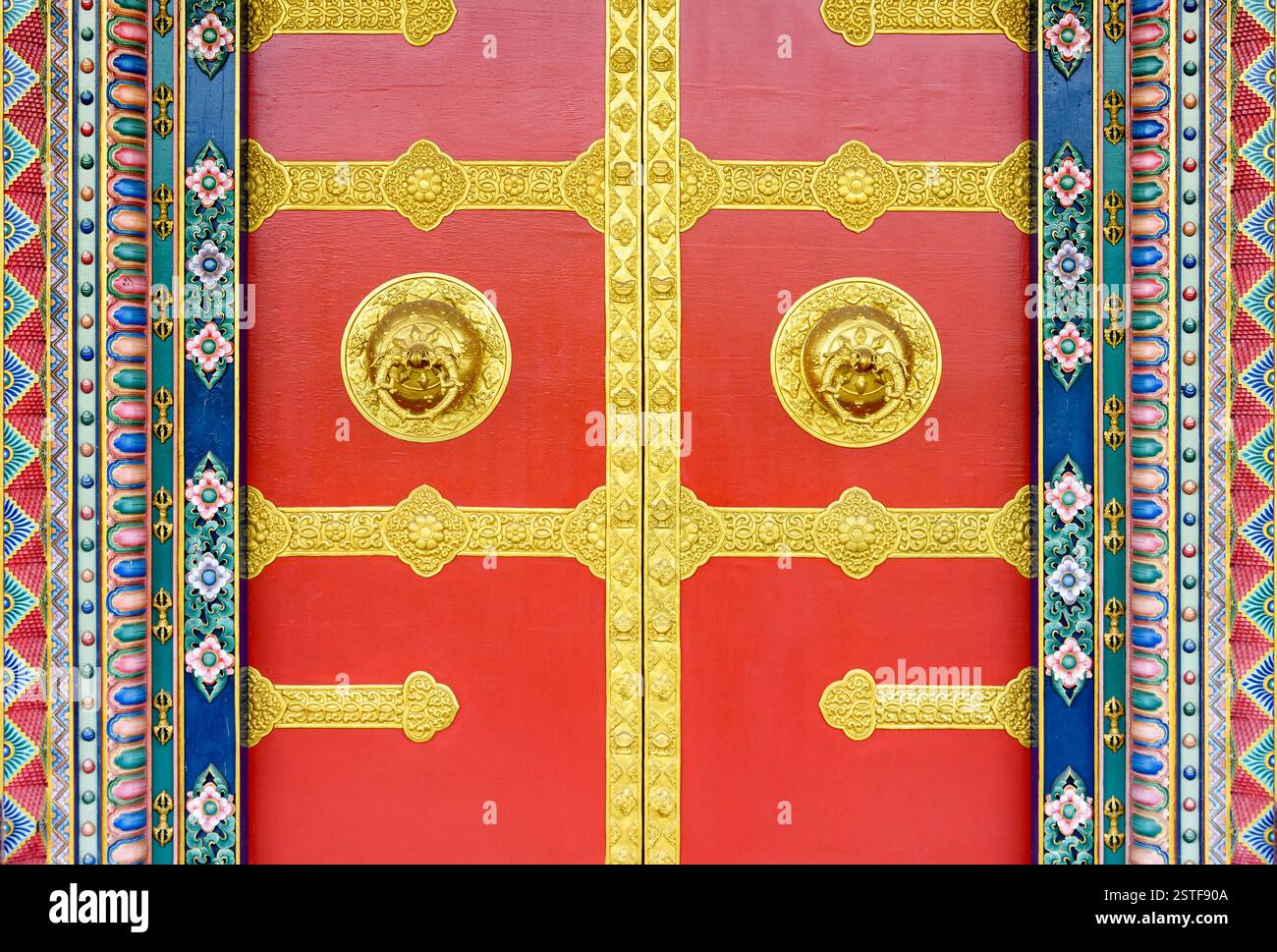 Buddhist monastery door Stock Photo - Alamy