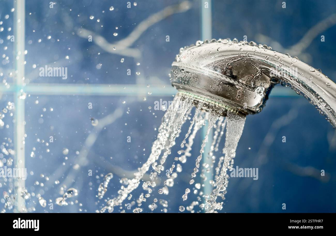 Spilling water hi-res stock photography and images - Alamy