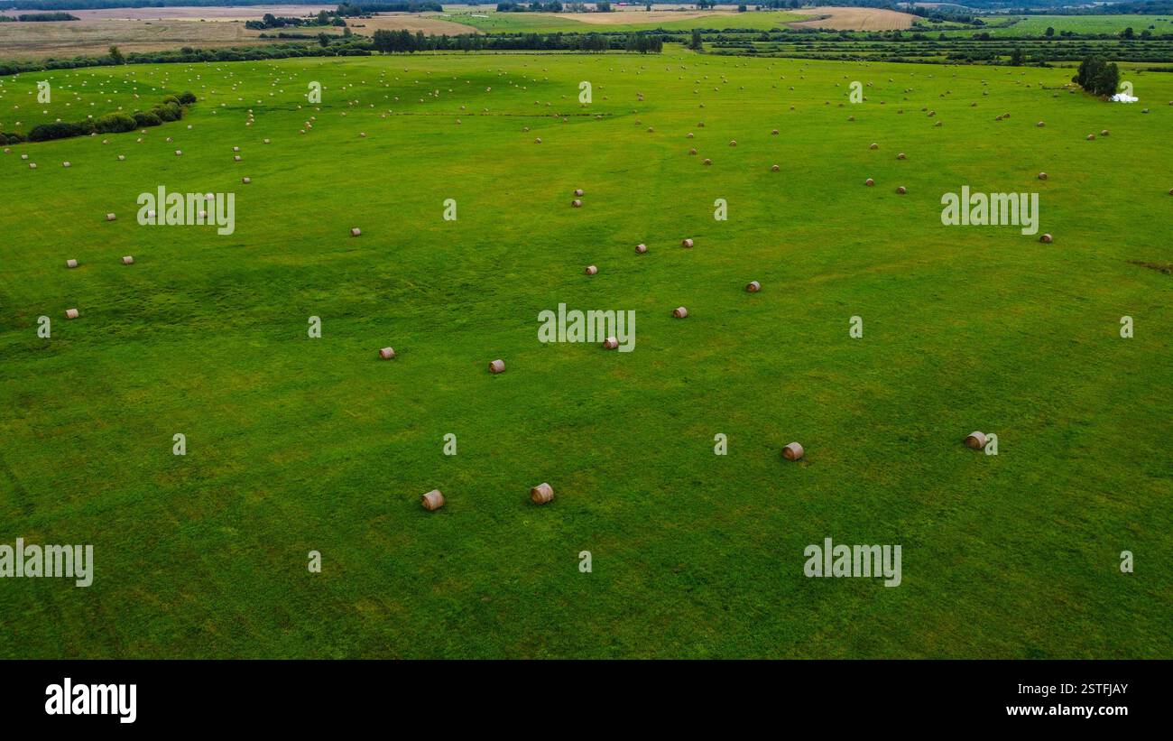 Wide aerial view vast field hi-res stock photography and images - Alamy
