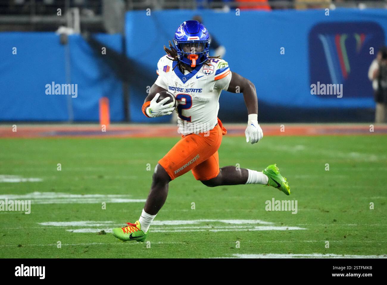 Ashton jeanty hi-res stock photography and images - Alamy