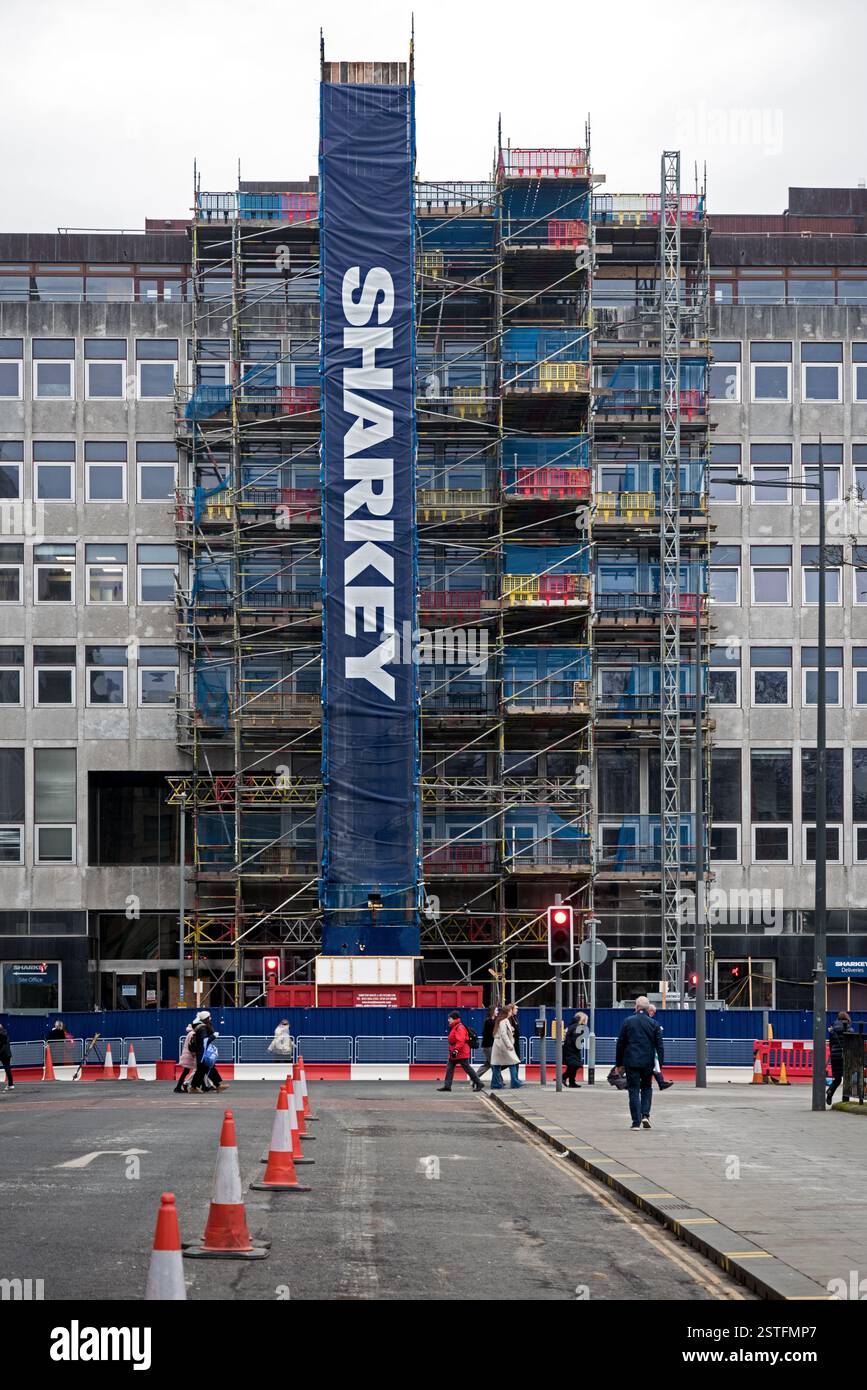 Sir Basil Spence and Partners building (1962) in St Andrew Square being ...