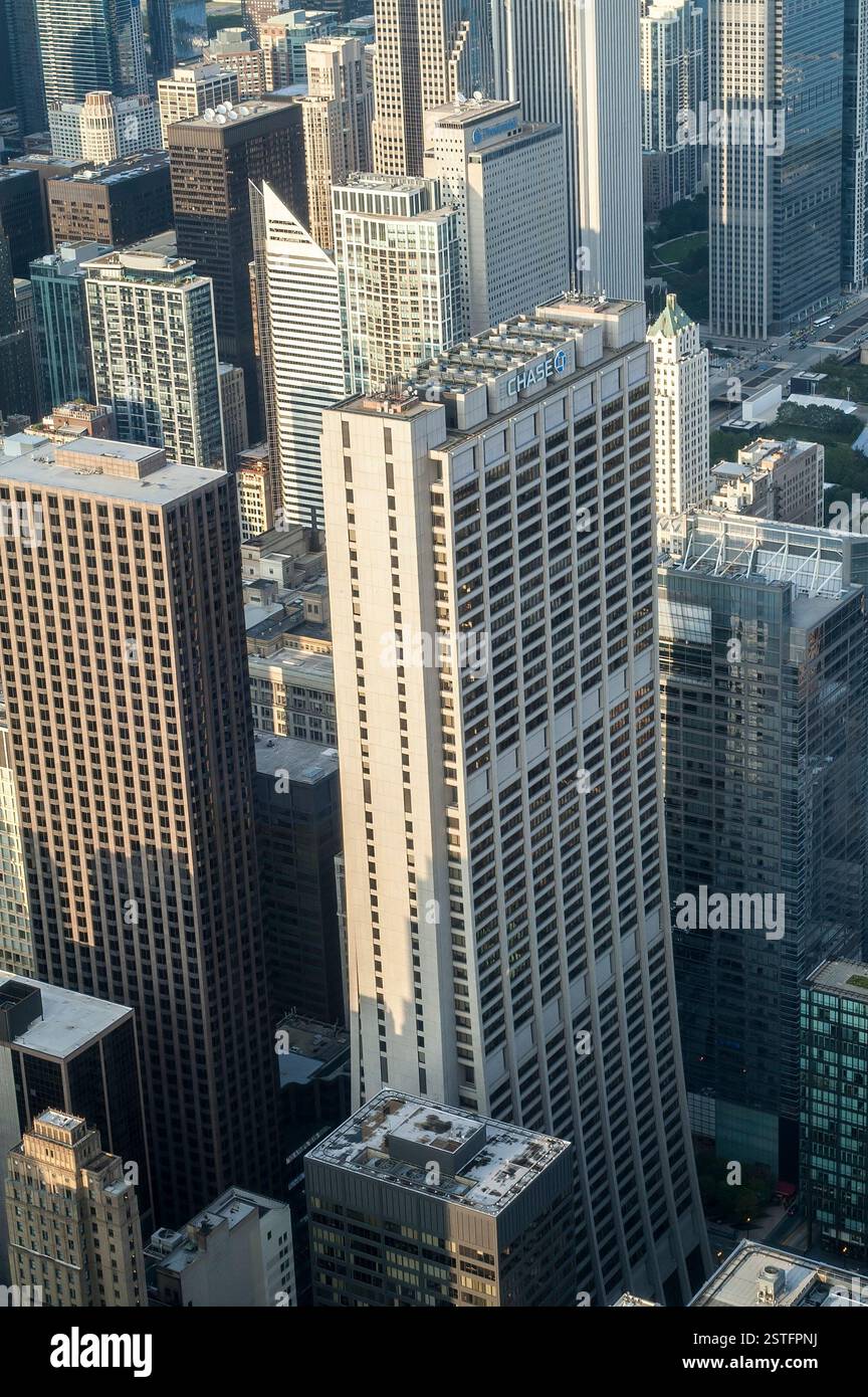 Chicago Loop, Illinois, USA; city center, downtown; panorama of streets ...