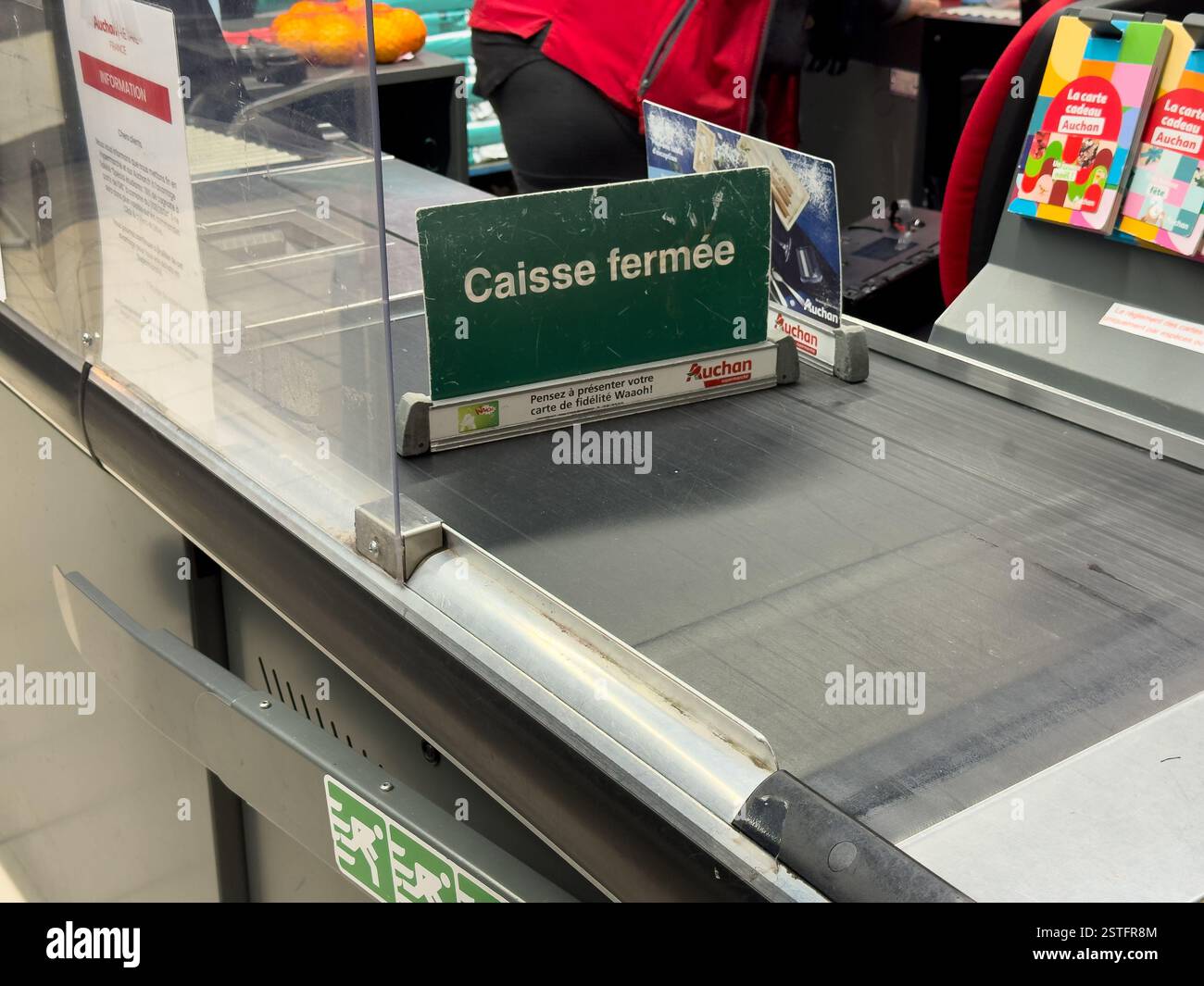 Checkout lane remains closed at supermarket in the bustling afternoon ...