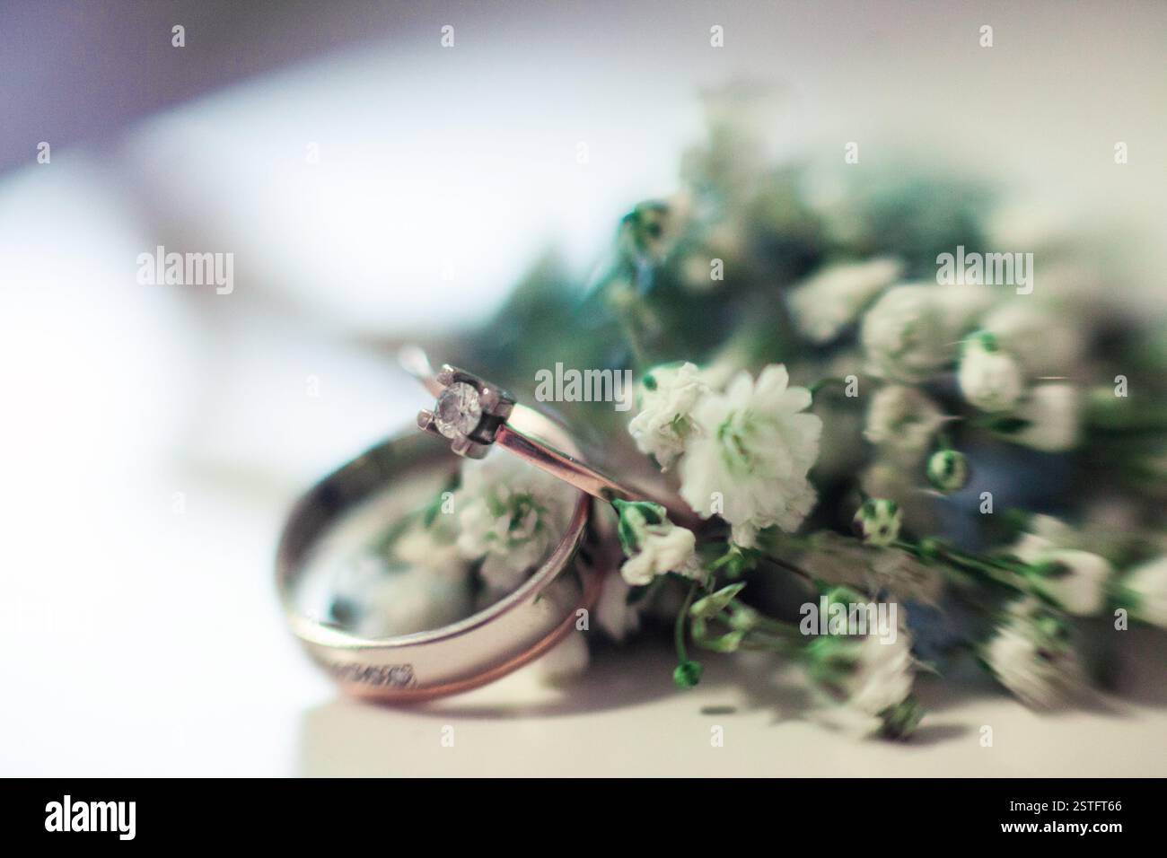 Nice wedding rings Stock Photo - Alamy