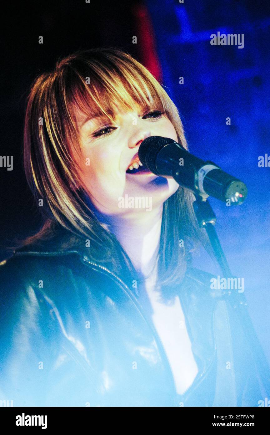 Sinead quinn sinfger hi-res stock photography and images - Alamy