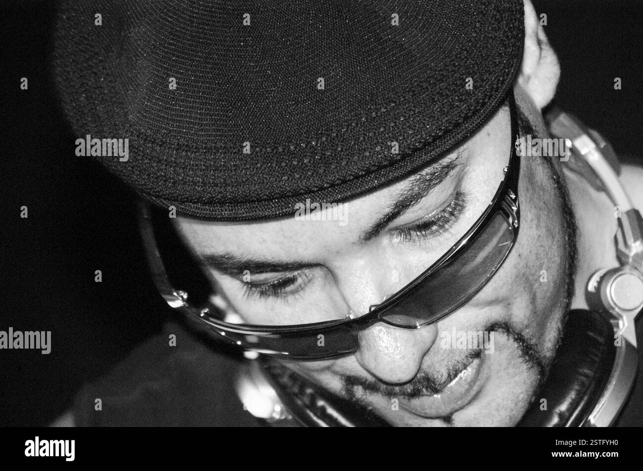 Dj spinning decks and festival Black and White Stock Photos & Images ...