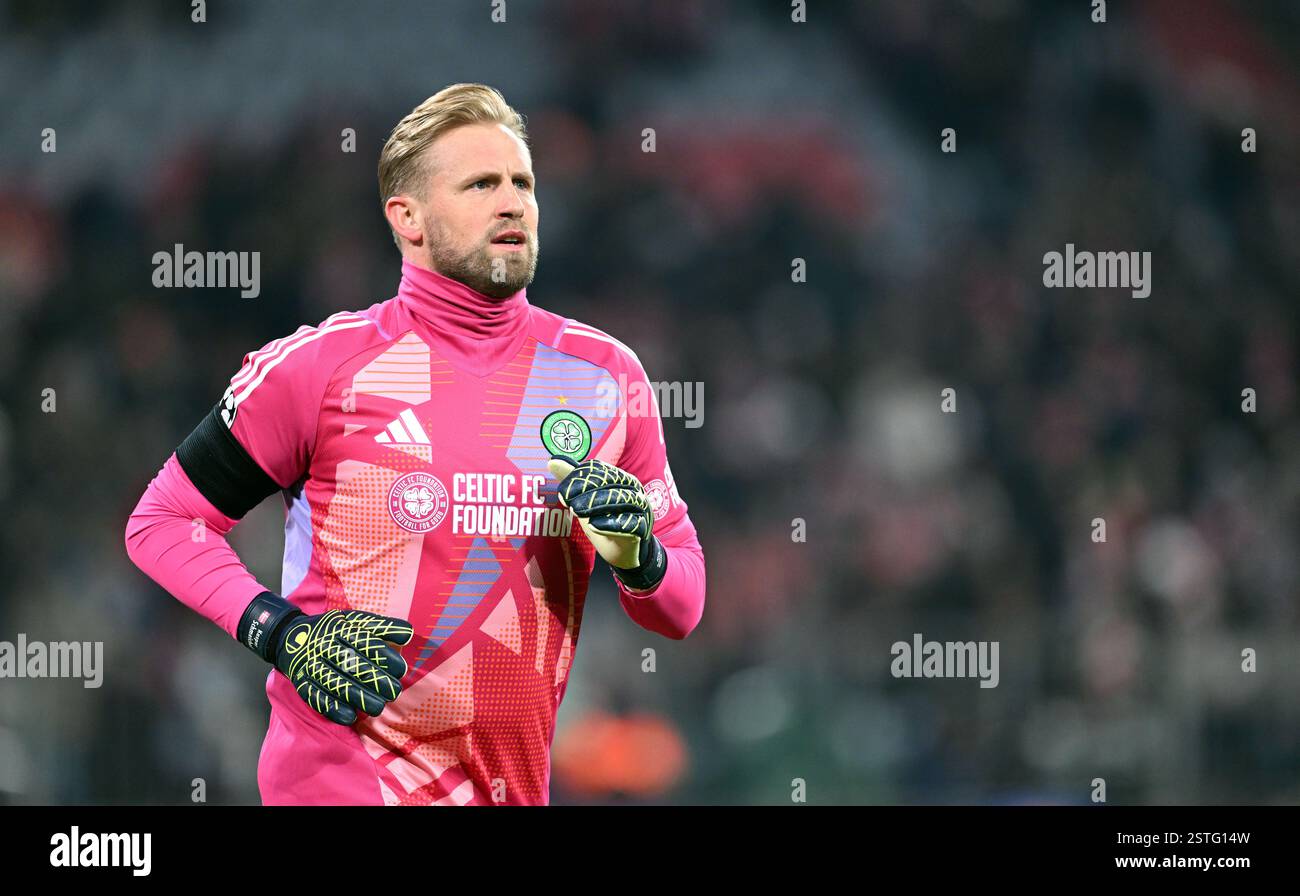 Munich, Germany. 18th Feb, 2025. Soccer: Champions League, Bayern ...