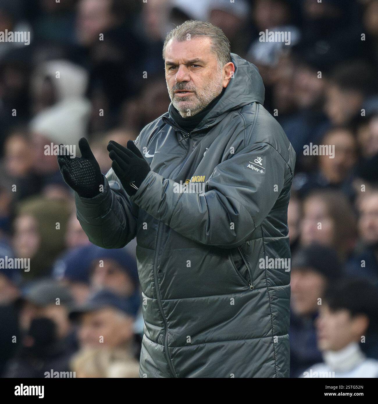 London, UK. 16th Feb, 2025. Tottenham Hotspur v Manchester United ...