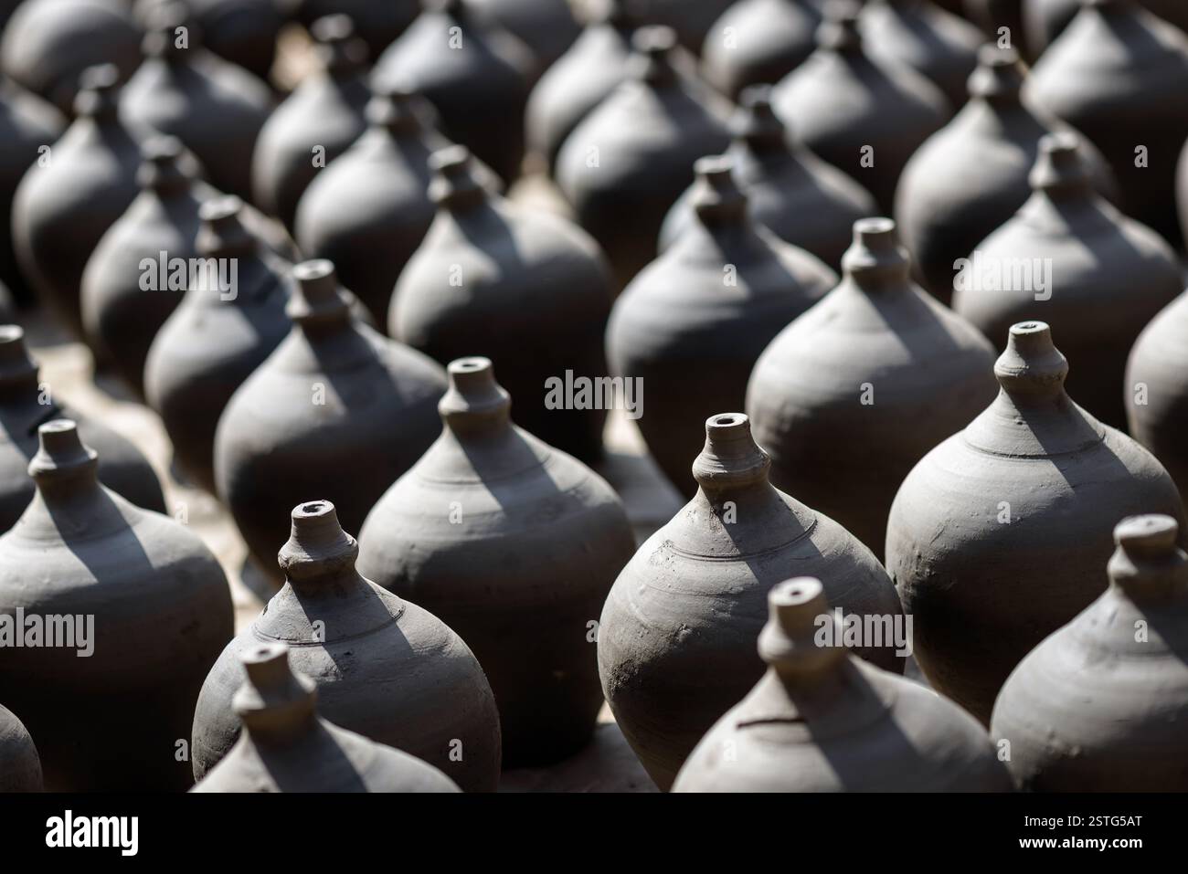 Clay drying in sun hi-res stock photography and images - Alamy