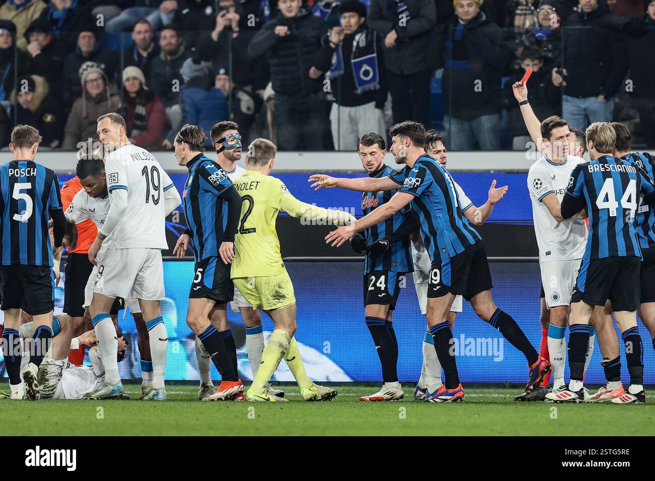 Bergamo, Italy. 18th Feb, 2025. Atalanta's Rafael Toloi leaves the ...