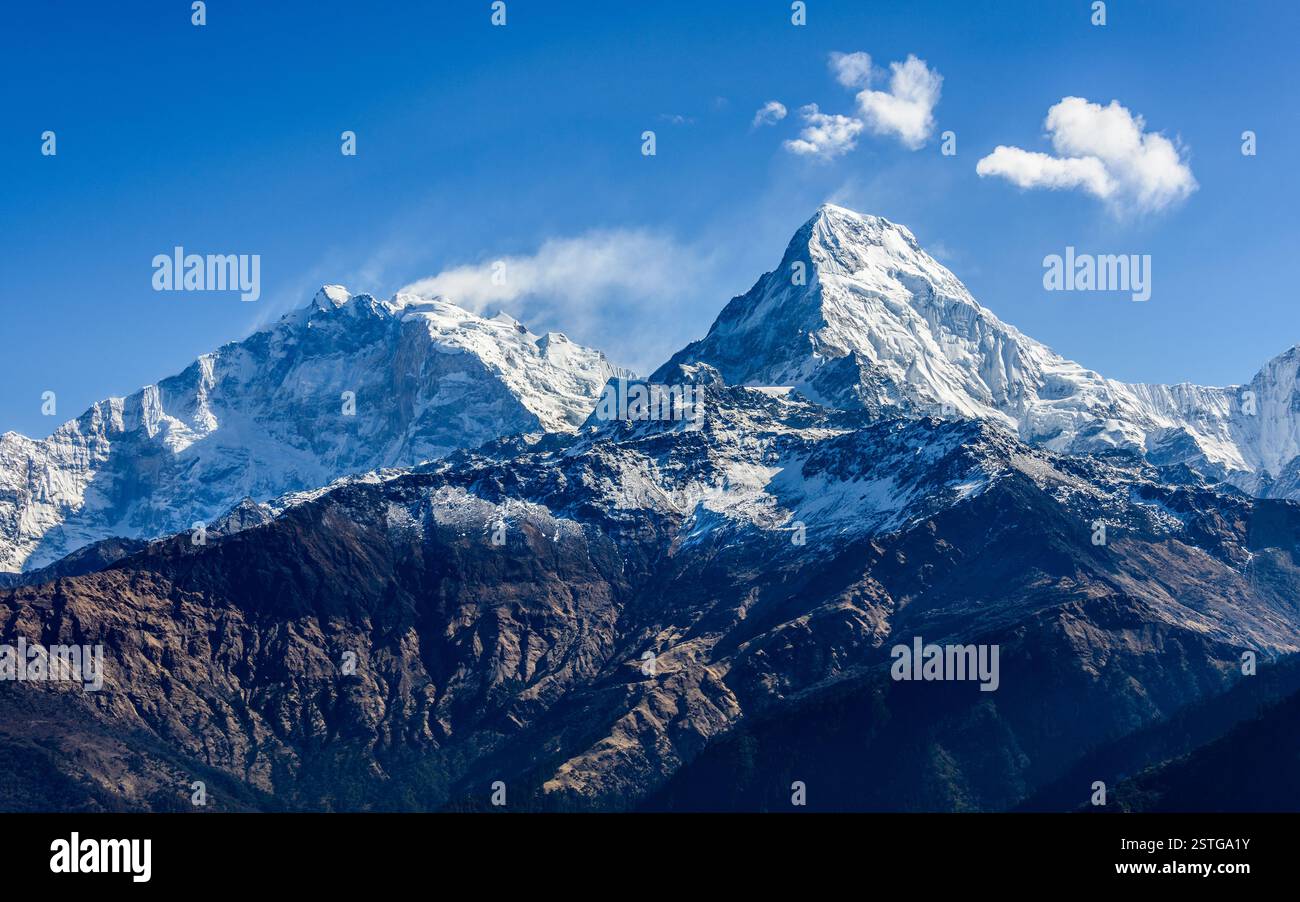 Mount machhapuchchhre fish tail hi-res stock photography and images - Alamy