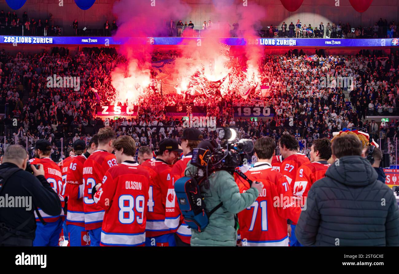 Zurich, Switzerland, 18th Feb 2025:The fans of the ZSC Lions celebrate ...