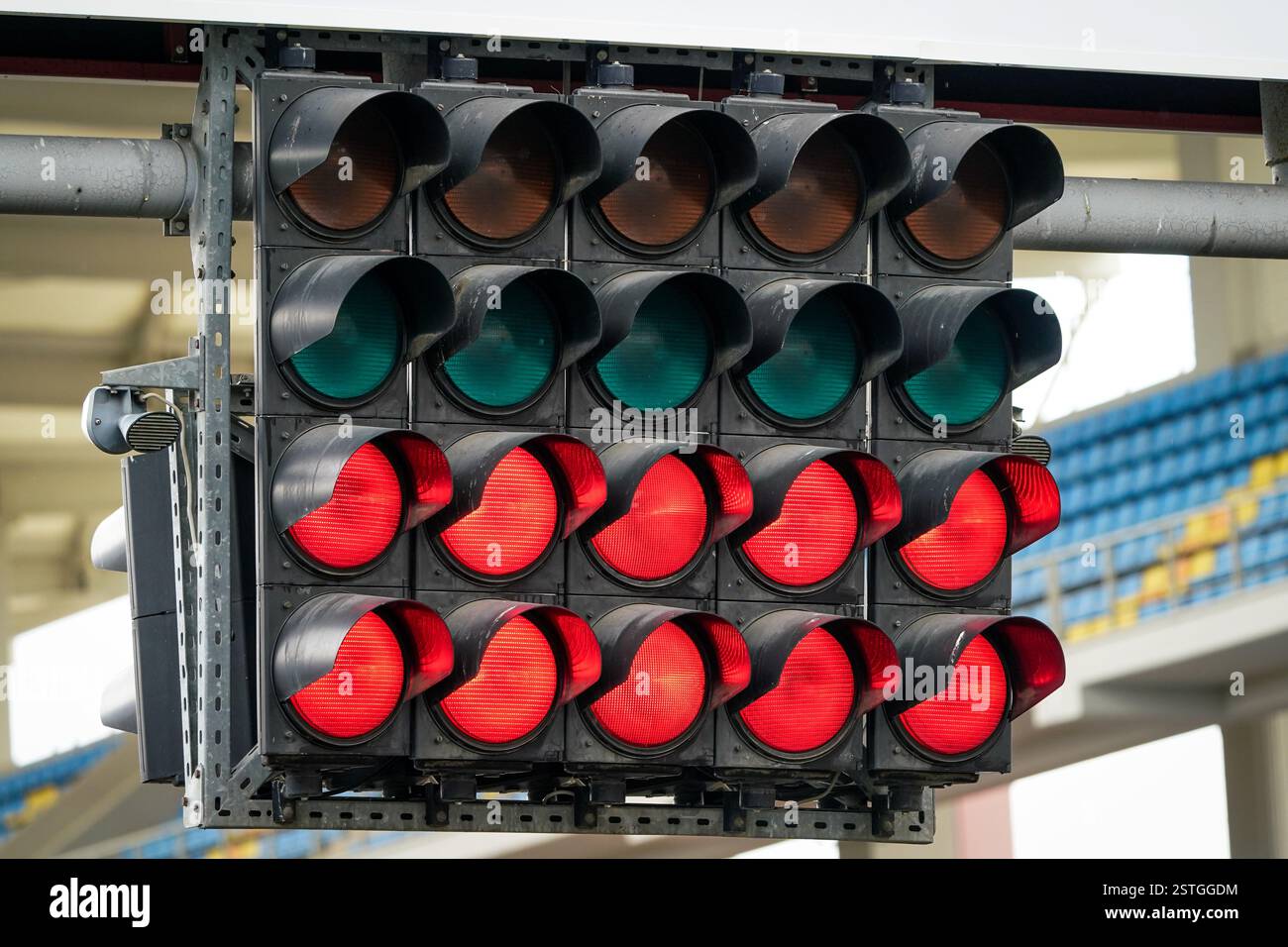 Start Lights in a Racing Circuit Stock Photo - Alamy