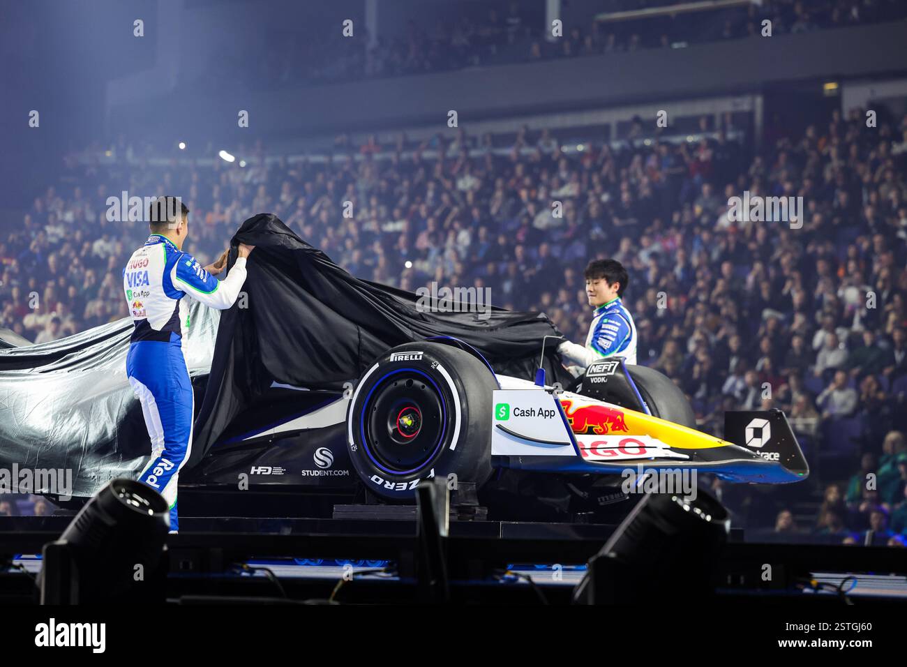 London, Emirats Arabes Unis. 18th Feb, 2025. VisaCashApp Racing Bulls ...