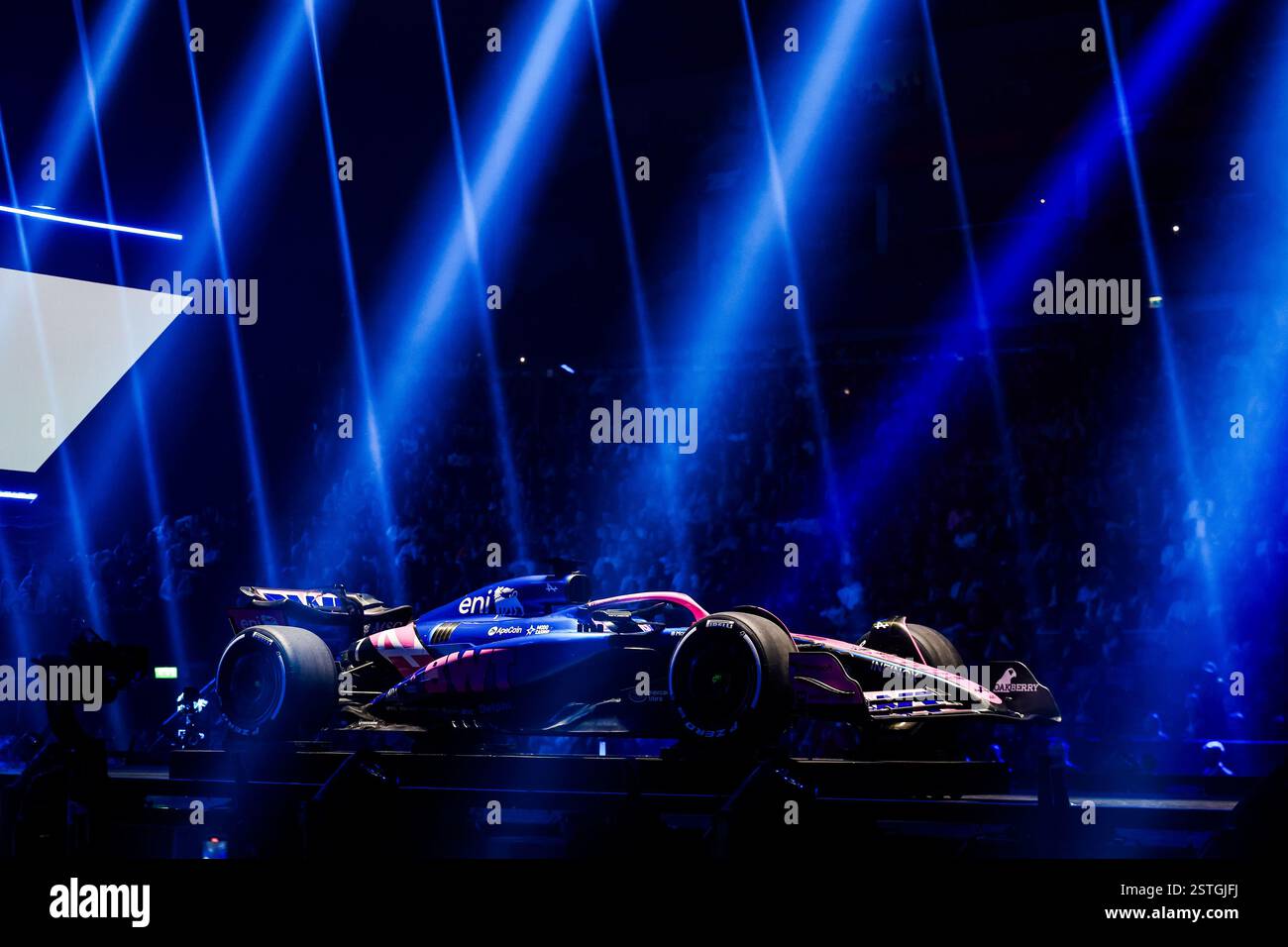 London, Emirats Arabes Unis. 18th Feb, 2025. Alpine F1 Team A525 livery ...