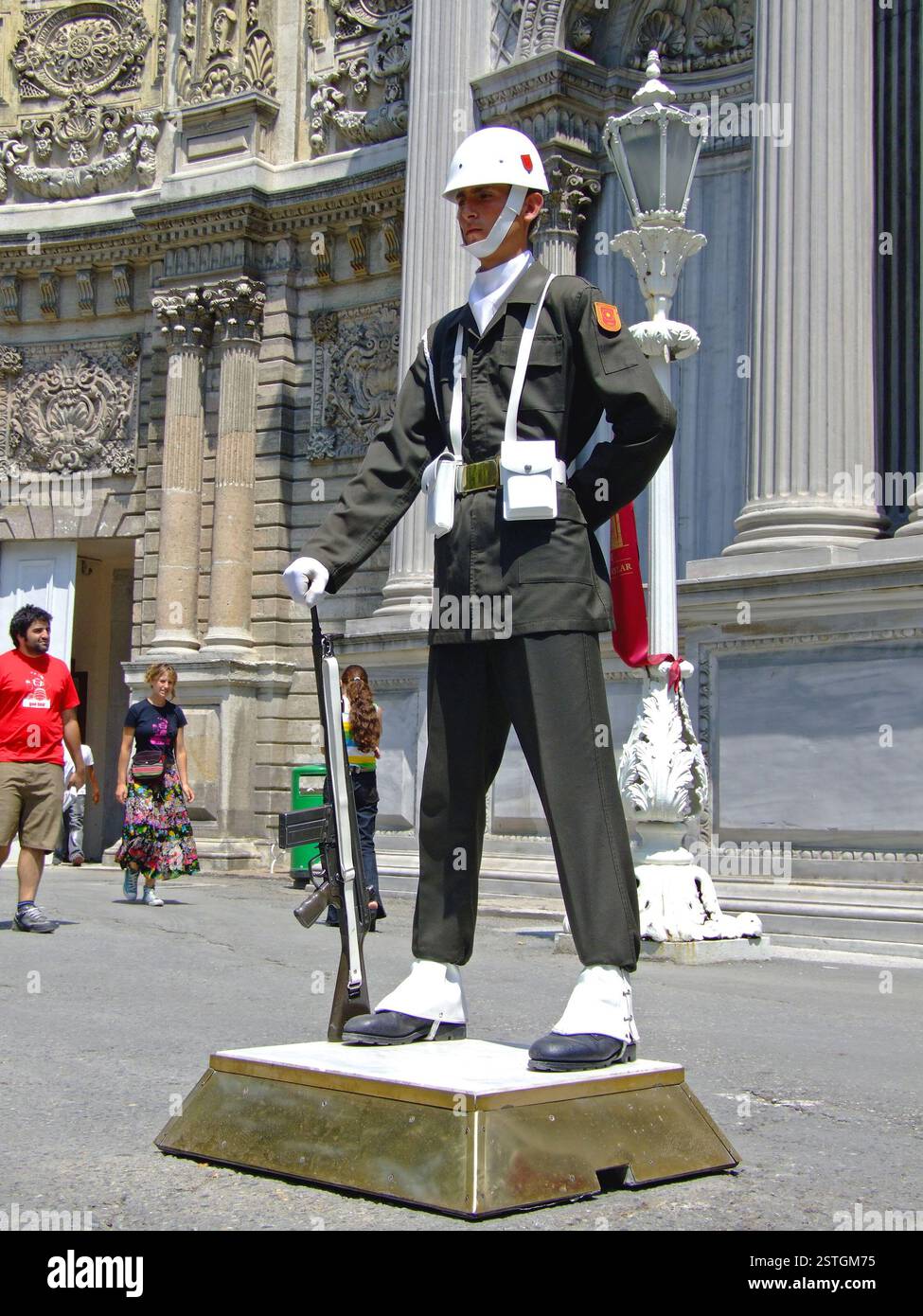 Dolmabahce Palace Guard Stock Photo - Alamy
