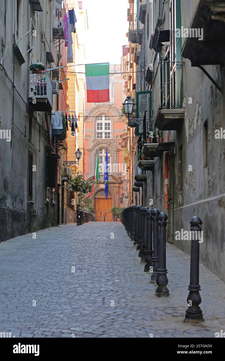 Narrow street in residential district of naples italy hi-res stock ...