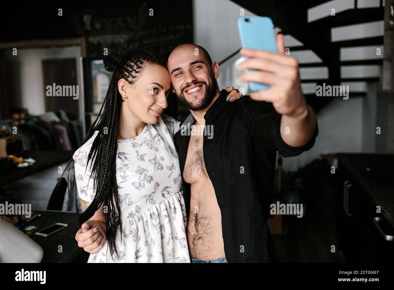 Females selfie hi-res stock photography and images - Alamy